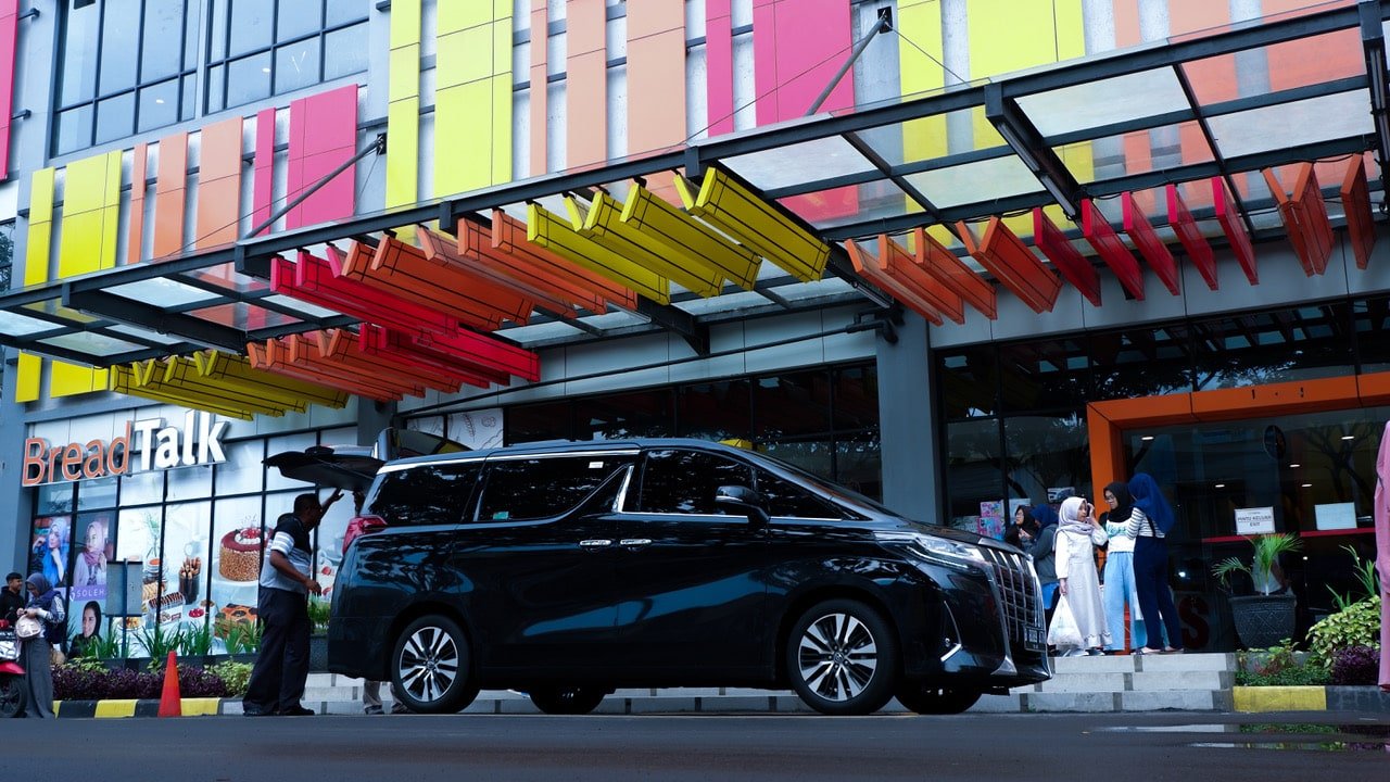 Ubertos - One Stop Entertainment